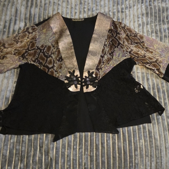 Violet Kay | Tops | Violet Kay Black And Gold Floral Blouse | Poshmark